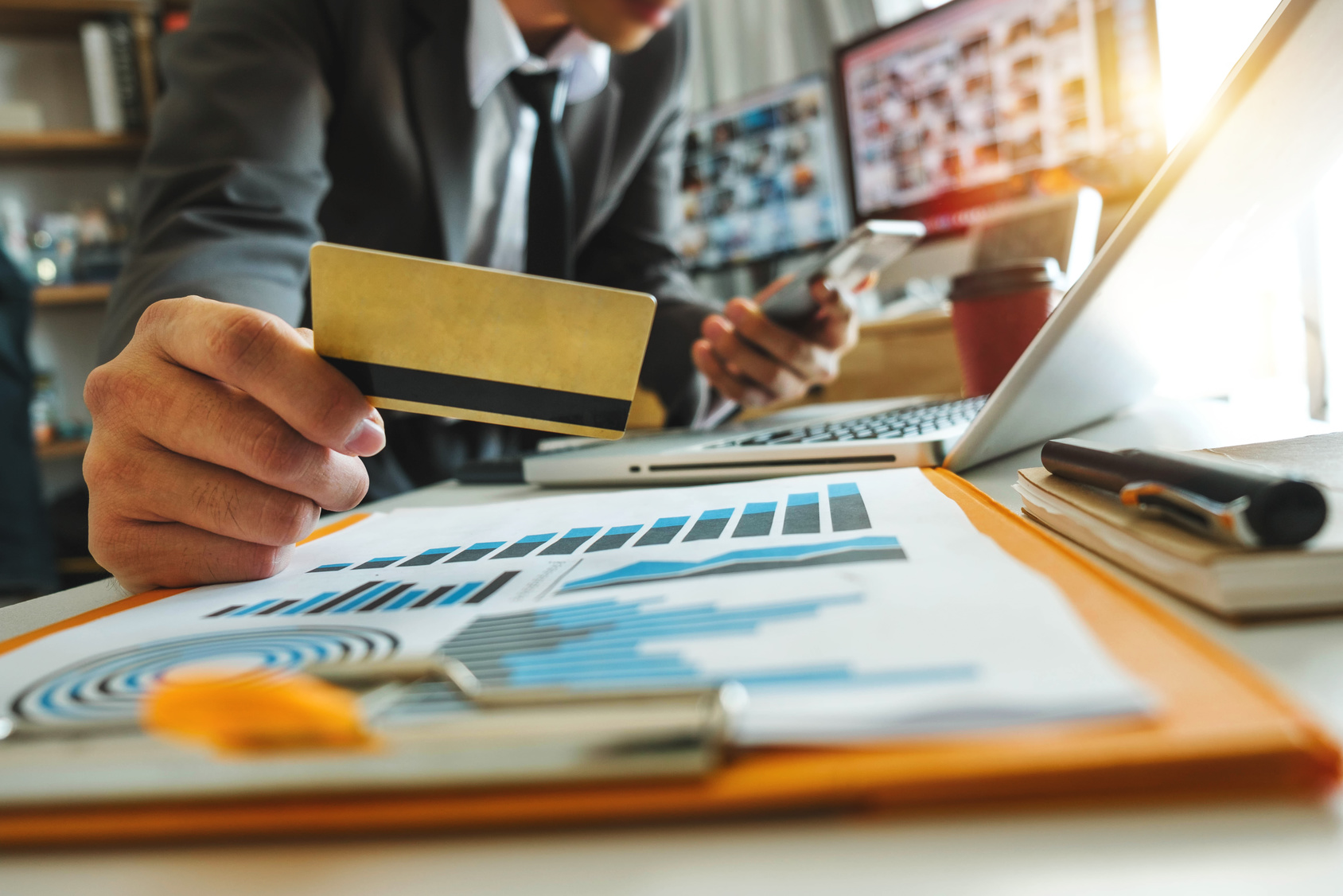 ¿Cómo elegir una tarjeta de crédito? | Revista Valora